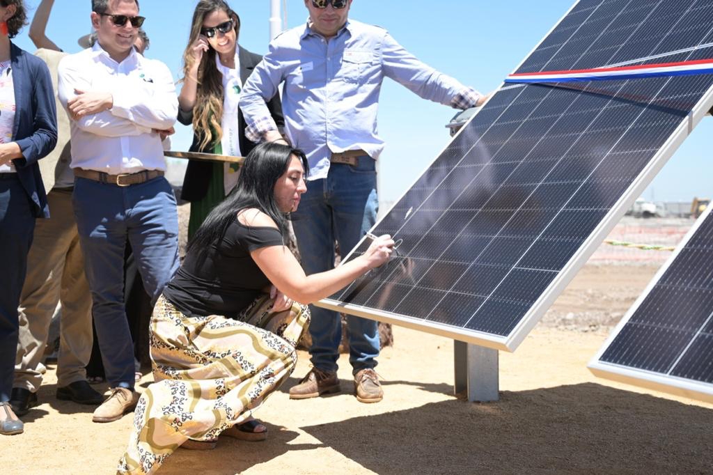 Teno contará con moderna planta fotovoltaica para la generación eléctrica Teno contará con moderna planta fotovoltaica para la generación eléctrica